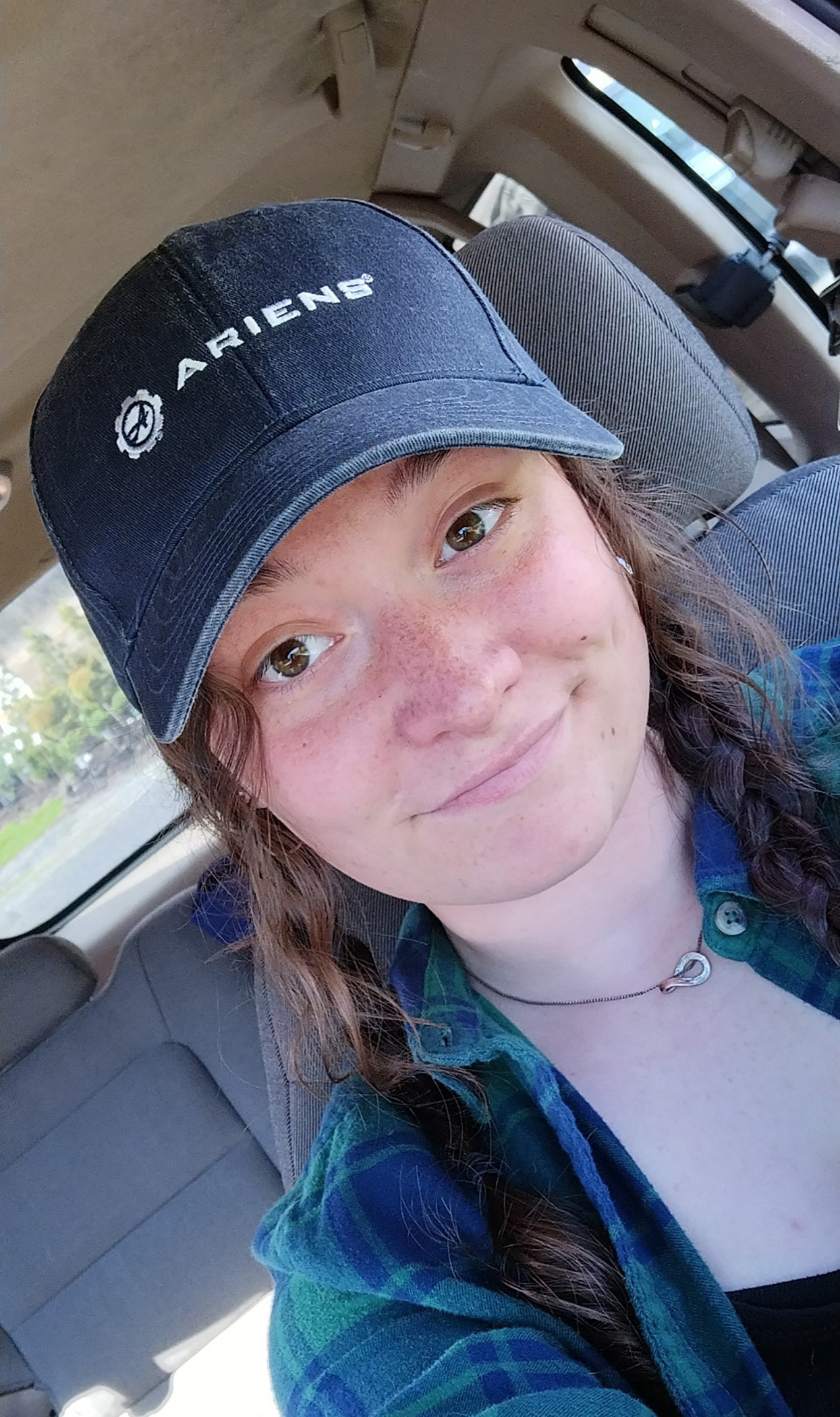 Faith Mitchell's Instagram, Twitter & Facebook on IDCrawl